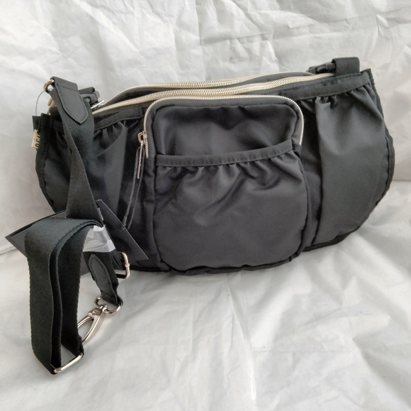BEIS | Bags | Beis New Display Fanny Pack | Poshmark